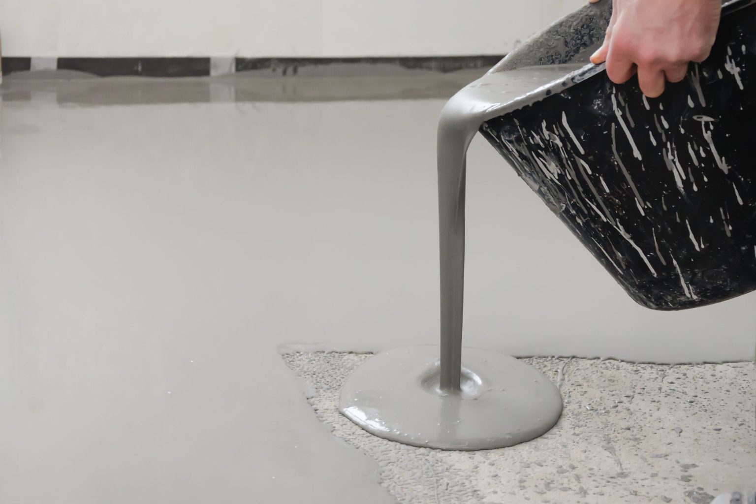 Qu’est-ce qu’un béton autonivelant ? - Luxetanche